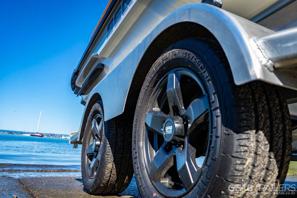 Double Sportski Trailers